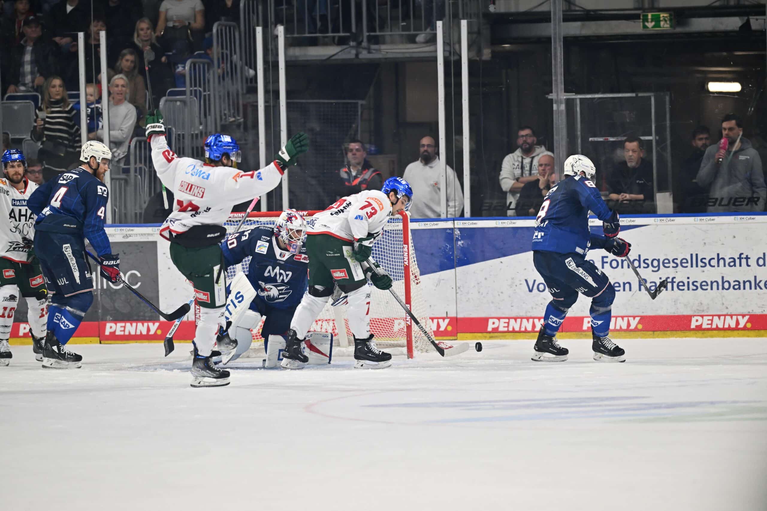 Erster Sieg der Augsburger Mannheim in Mannheim seit 2017 - Eishockey ...