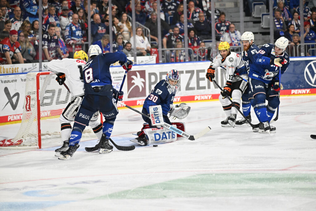Starke Löwen müssen sich Adler geschlagen geben - Eishockey-Online News ...